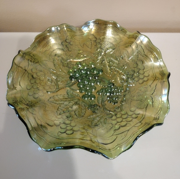 Carnival Glass | Art | Vintage Imperial Carnival Glass Green Ruffled ...